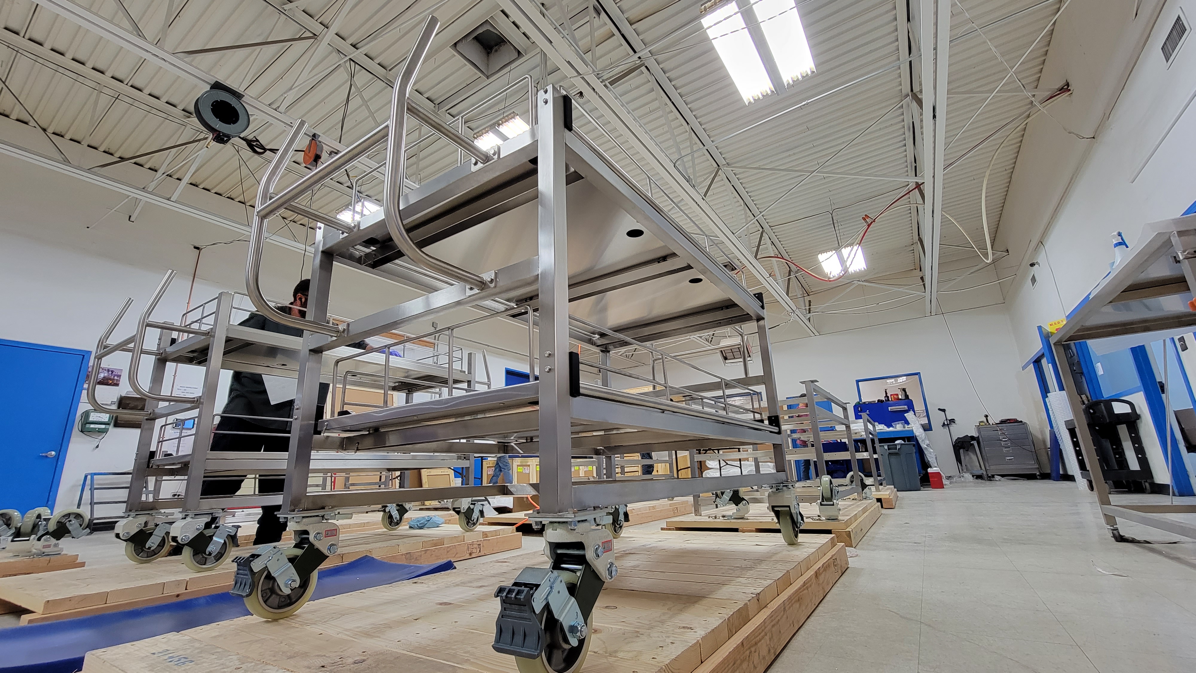 Cleanroom Carts - Pro-Fab Inc.